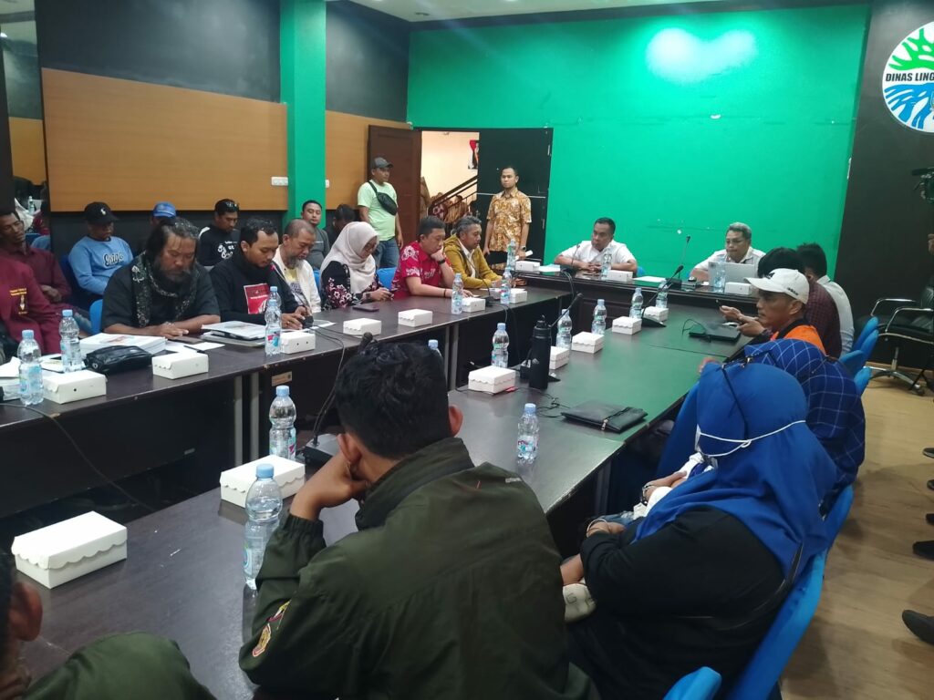 Nelayan Kenjeran Tolak Reklamasi Surabaya Waterfront Land - InilahMojokerto